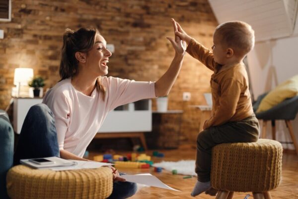 Effective Communication With Toddlers: Parent's Guide